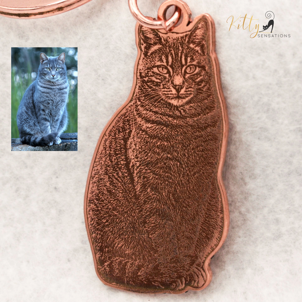 KittySensations™ Custom Cat Keychain with Personal Engraving in Solid